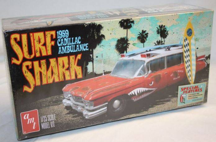 Surf Shark 1959 Cadillac Ambulance 1:25 plastic kit AMT | eAutomobilia ...